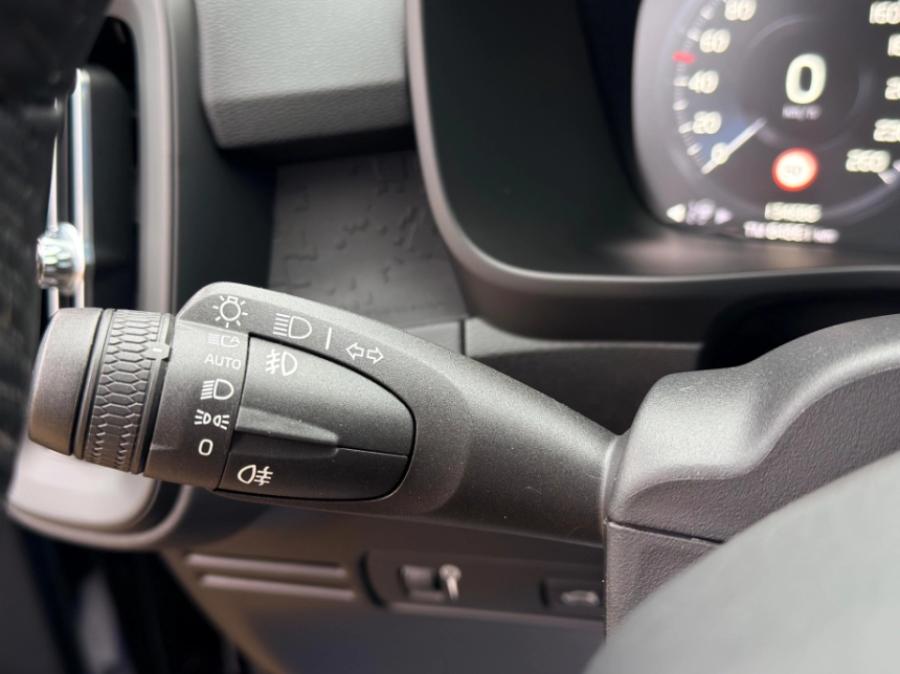 Черный Вольво XC40 2019 в Рига, объемом двигателя 2.00 л и пробегом 130 тыс. км за 18995 €, фото 38 на AUTOMOTO.COM.LV