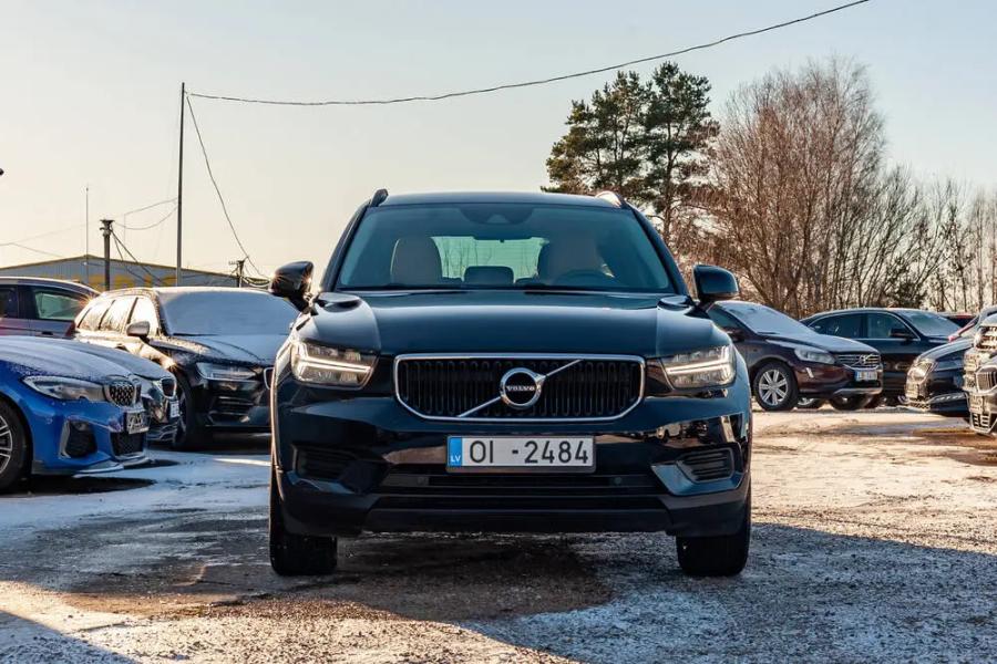 Melns Volvo XC40 2019 Rīga, ar dzinēja tilpumu 2.00 L un nobraukumu 135 tūkst. km par 18995 €, foto 8 vietnē AUTOMOTO.COM.LV