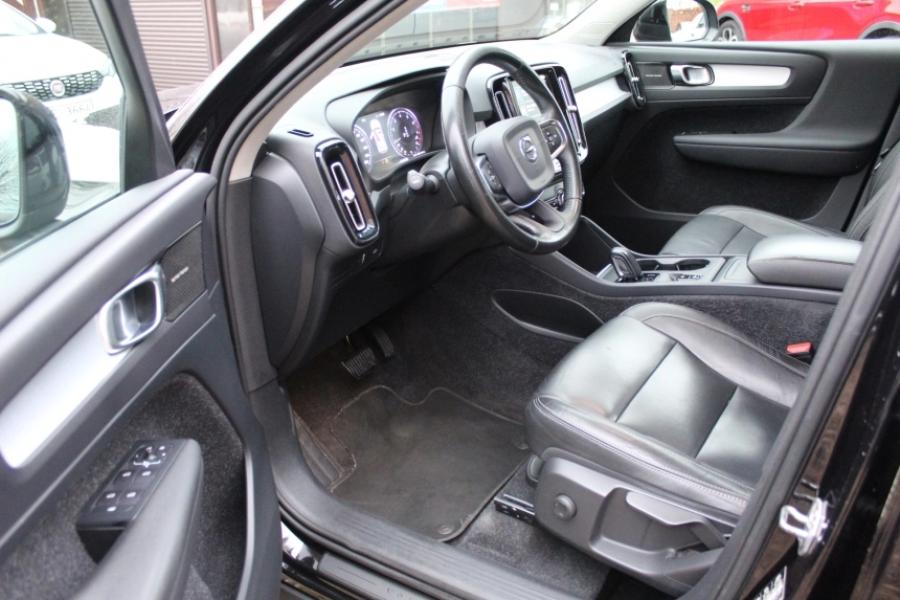 Melns Volvo XC40 2019 Rīga, ar dzinēja tilpumu 2.00 L un nobraukumu 161 tūkst. km par 21599 €, foto 5 vietnē AUTOMOTO.COM.LV
