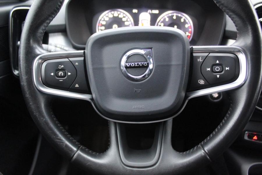 Melns Volvo XC40 2019 Rīga, ar dzinēja tilpumu 2.00 L un nobraukumu 161 tūkst. km par 21599 €, foto 12 vietnē AUTOMOTO.COM.LV