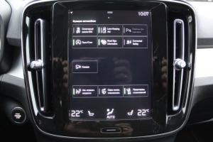 Melns Volvo XC40 2019 Rīga, ar dzinēja tilpumu 2.00 L un nobraukumu 161 tūkst. km par 21599 €, foto 18 vietnē AUTOMOTO.COM.LV