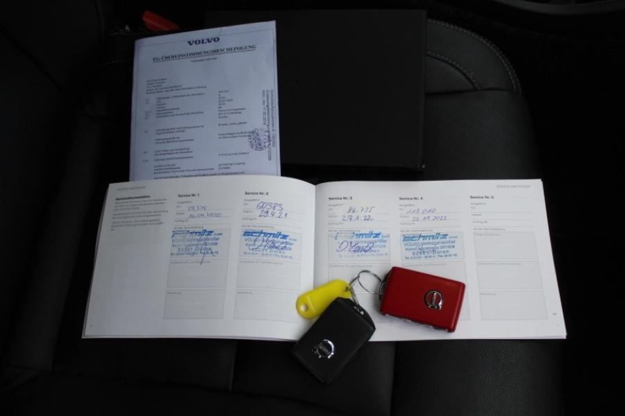 Melns Volvo XC40 2019 Rīga, ar dzinēja tilpumu 2.00 L un nobraukumu 161 tūkst. km par 21599 €, foto 20 vietnē AUTOMOTO.COM.LV