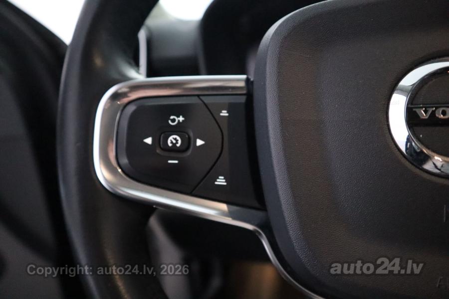 Черный Вольво XC40 2019 в Таллин, объемом двигателя 2.00 л и пробегом 117 тыс. км за 21900 €, фото 16 на AUTOMOTO.COM.LV