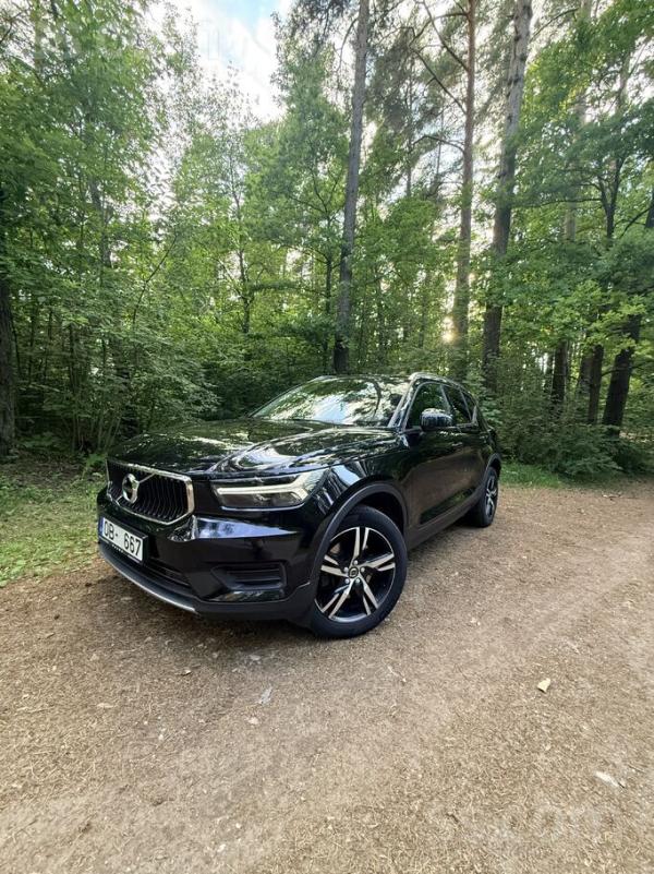 Melns Volvo XC40 2019 Tukums, ar dzinēja tilpumu 2.00 L un nobraukumu 216 tūkst. km par 16450 €, foto 2 vietnē AUTOMOTO.COM.LV