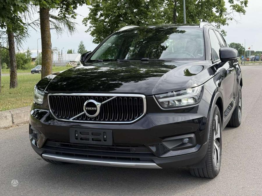 Melns Volvo XC40 2019 Panevēža, ar dzinēja tilpumu 1.97 L un nobraukumu 163 tūkst. km par 16900 €, foto 5 vietnē AUTOMOTO.COM.LV