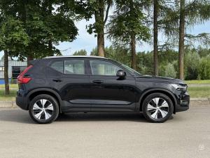 Melns Volvo XC40 2019 Panevēža, ar dzinēja tilpumu 1.97 L un nobraukumu 163 tūkst. km par 16900 €, foto 26 vietnē AUTOMOTO.COM.LV