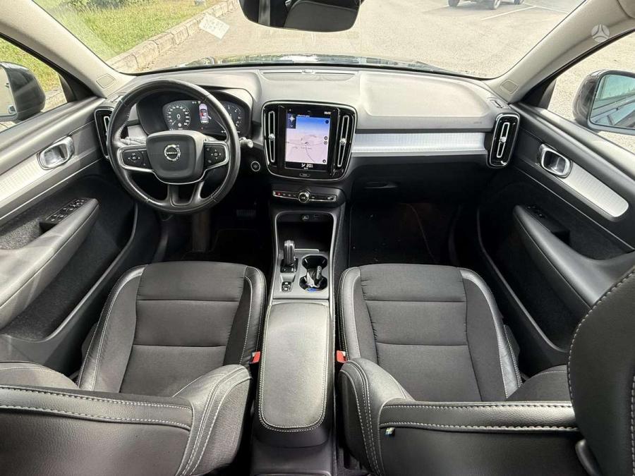 Melns Volvo XC40 2019 Panevēža, ar dzinēja tilpumu 1.97 L un nobraukumu 163 tūkst. km par 16900 €, foto 27 vietnē AUTOMOTO.COM.LV