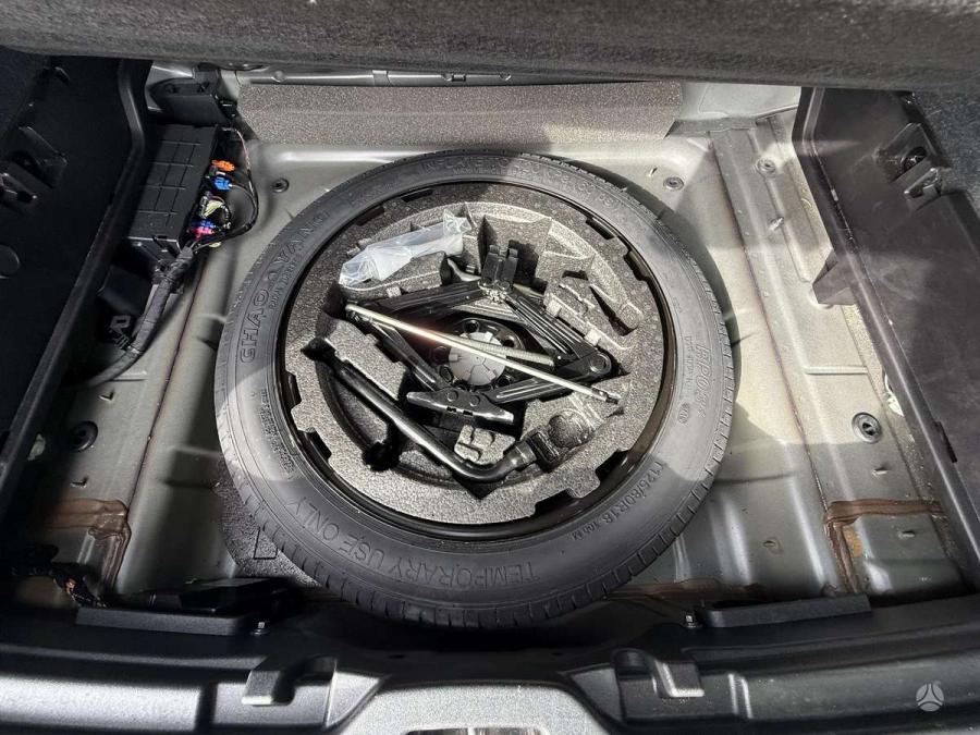 Melns Volvo XC40 2019 Panevēža, ar dzinēja tilpumu 1.97 L un nobraukumu 163 tūkst. km par 16900 €, foto 38 vietnē AUTOMOTO.COM.LV