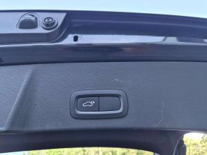 Black Volvo XC40 2019 in Kaunas, with an engine capacity of 1.97 L and mileage of 204 thousand km for 17700 €, photo 20 on AUTOMOTO.COM.LV