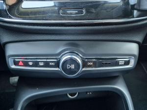 Black Volvo XC40 2019 in Kaunas, with an engine capacity of 1.97 L and mileage of 204 thousand km for 17700 €, photo 25 on AUTOMOTO.COM.LV