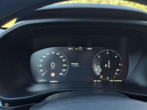 Black Volvo XC40 2019 in Kaunas, with an engine capacity of 1.97 L and mileage of 204 thousand km for 17700 €, photo 34 on AUTOMOTO.COM.LV