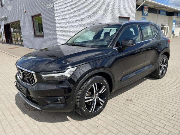 Черный Вольво XC40 2019 в Мариямполе, объемом двигателя 1.97 л и пробегом 142 тыс. км за 18200 €, фото 1 на AUTOMOTO.COM.LV