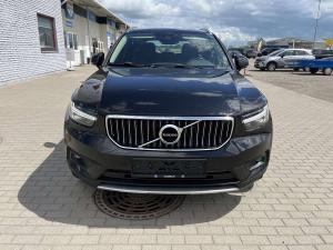 Black Volvo XC40 2019 in Marijampole, with an engine capacity of 1.97 L and mileage of 142 thousand km for 18200 €, photo 3 on AUTOMOTO.COM.LV