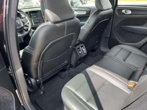 Black Volvo XC40 2019 in Marijampole, with an engine capacity of 1.97 L and mileage of 142 thousand km for 18200 €, photo 20 on AUTOMOTO.COM.LV