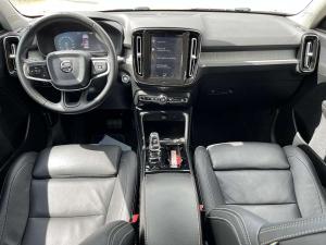 Black Volvo XC40 2019 in Marijampole, with an engine capacity of 1.97 L and mileage of 142 thousand km for 18200 €, photo 21 on AUTOMOTO.COM.LV