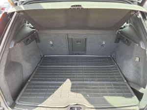 Black Volvo XC40 2019 in Marijampole, with an engine capacity of 1.97 L and mileage of 142 thousand km for 18200 €, photo 23 on AUTOMOTO.COM.LV