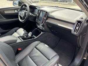 Black Volvo XC40 2019 in Marijampole, with an engine capacity of 1.97 L and mileage of 142 thousand km for 18200 €, photo 26 on AUTOMOTO.COM.LV