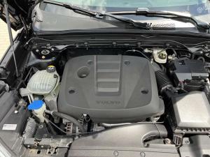 Black Volvo XC40 2019 in Marijampole, with an engine capacity of 1.97 L and mileage of 142 thousand km for 18200 €, photo 29 on AUTOMOTO.COM.LV