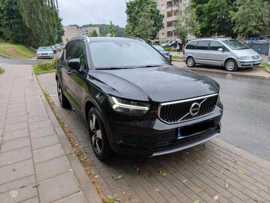 Черный Вольво XC40 2019 в Вильнюс, объемом двигателя 1.97 л и пробегом 91 тыс. км за 18900 €, фото 8 на AUTOMOTO.COM.LV