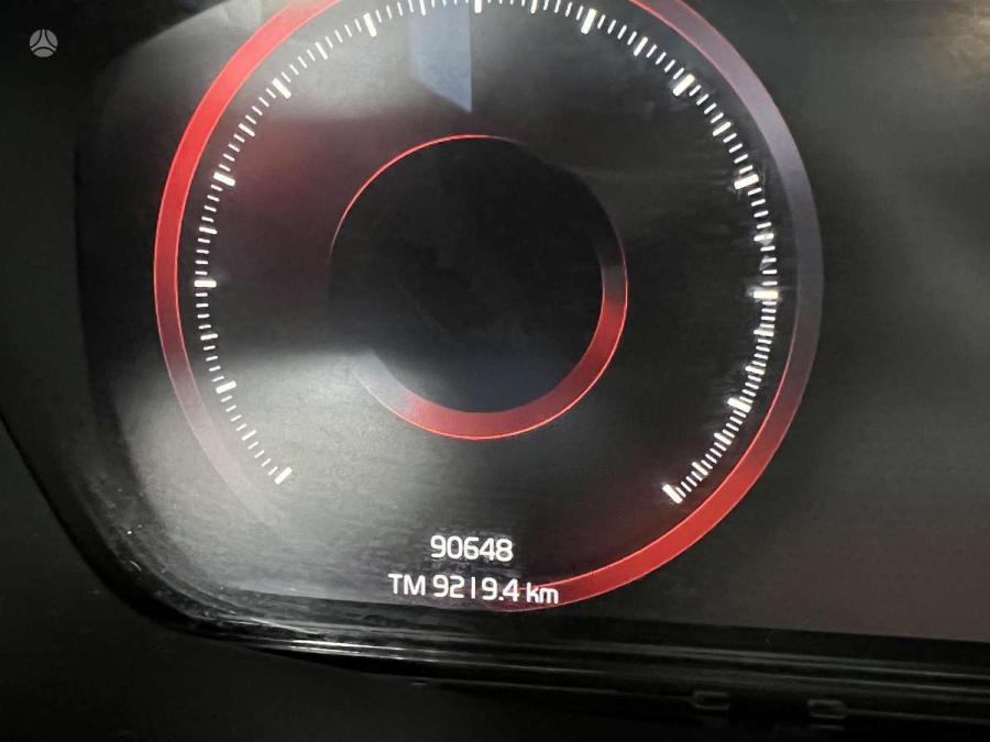 Черный Вольво XC40 2019 в Вильнюс, объемом двигателя 1.97 л и пробегом 91 тыс. км за 18900 €, фото 13 на AUTOMOTO.COM.LV