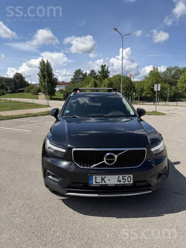 Черный Вольво XC40 2019 в Тукумс, объемом двигателя 2.00 л и пробегом 201 тыс. км за 16500 €, фото 1 на AUTOMOTO.COM.LV