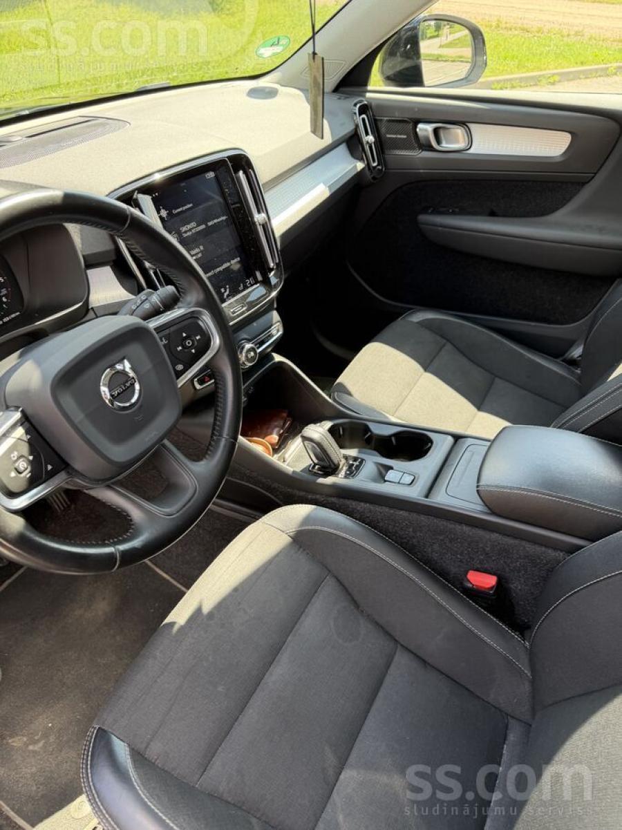 Черный Вольво XC40 2019 в Тукумс, объемом двигателя 2.00 л и пробегом 201 тыс. км за 16500 €, фото 10 на AUTOMOTO.COM.LV
