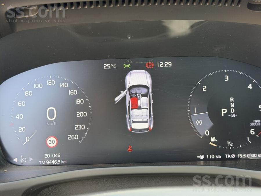 Черный Вольво XC40 2019 в Тукумс, объемом двигателя 2.00 л и пробегом 201 тыс. км за 16500 €, фото 13 на AUTOMOTO.COM.LV