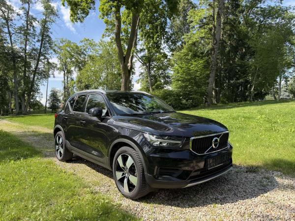 Black Volvo XC40 2019 in Elektrenai, with an engine capacity of 1.97 L and mileage of 180 thousand km for 17500 €, photo 2 on AUTOMOTO.COM.LV