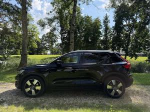 Melns Volvo XC40 2019 Elektrėnai, ar dzinēja tilpumu 1.97 L un nobraukumu 180 tūkst. km par 17500 €, foto 8 vietnē AUTOMOTO.COM.LV