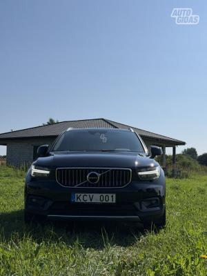Melns Volvo XC40 2019 Viļņa, ar dzinēja tilpumu 2.00 L un nobraukumu 120 tūkst. km par 22100 €, foto 3 vietnē AUTOMOTO.COM.LV