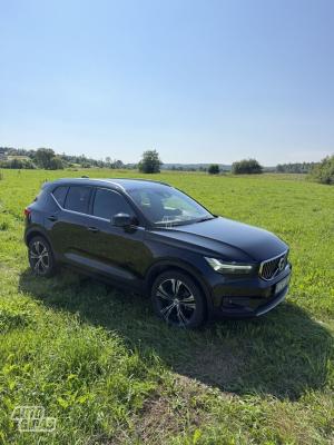 Melns Volvo XC40 2019 Viļņa, ar dzinēja tilpumu 2.00 L un nobraukumu 120 tūkst. km par 22100 €, foto 4 vietnē AUTOMOTO.COM.LV