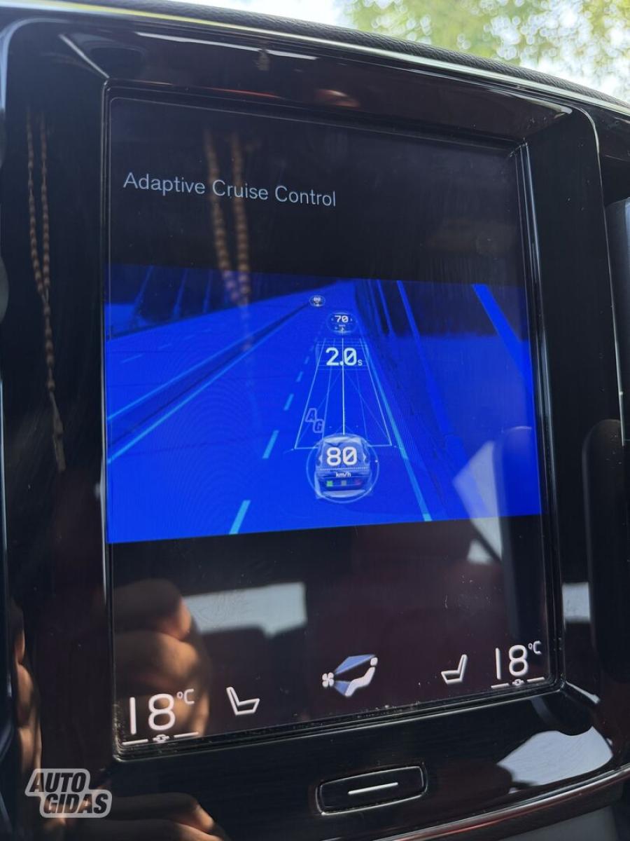 Melns Volvo XC40 2019 Viļņa, ar dzinēja tilpumu 2.00 L un nobraukumu 120 tūkst. km par 22100 €, foto 31 vietnē AUTOMOTO.COM.LV