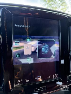 Melns Volvo XC40 2019 Viļņa, ar dzinēja tilpumu 2.00 L un nobraukumu 120 tūkst. km par 22100 €, foto 33 vietnē AUTOMOTO.COM.LV