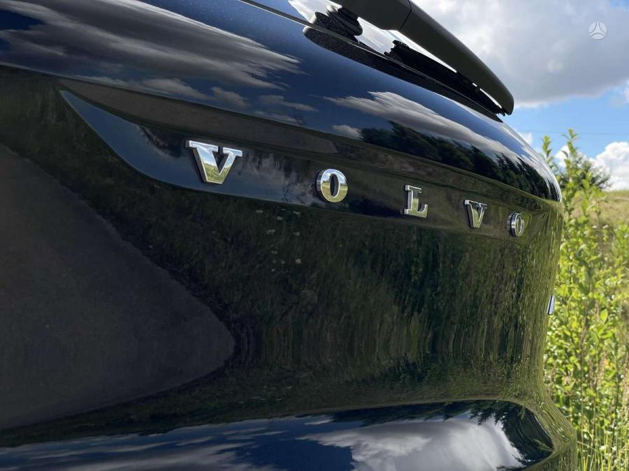 Черный Вольво XC40 2019 в Радвилишкис, объемом двигателя 1.97 л и пробегом 229 тыс. км за 17200 €, фото 15 на AUTOMOTO.COM.LV