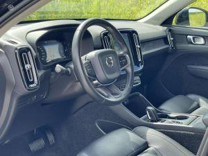 Черный Вольво XC40 2019 в Радвилишкис, объемом двигателя 1.97 л и пробегом 229 тыс. км за 17200 €, фото 18 на AUTOMOTO.COM.LV