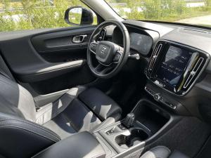 Черный Вольво XC40 2019 в Радвилишкис, объемом двигателя 1.97 л и пробегом 229 тыс. км за 17200 €, фото 19 на AUTOMOTO.COM.LV