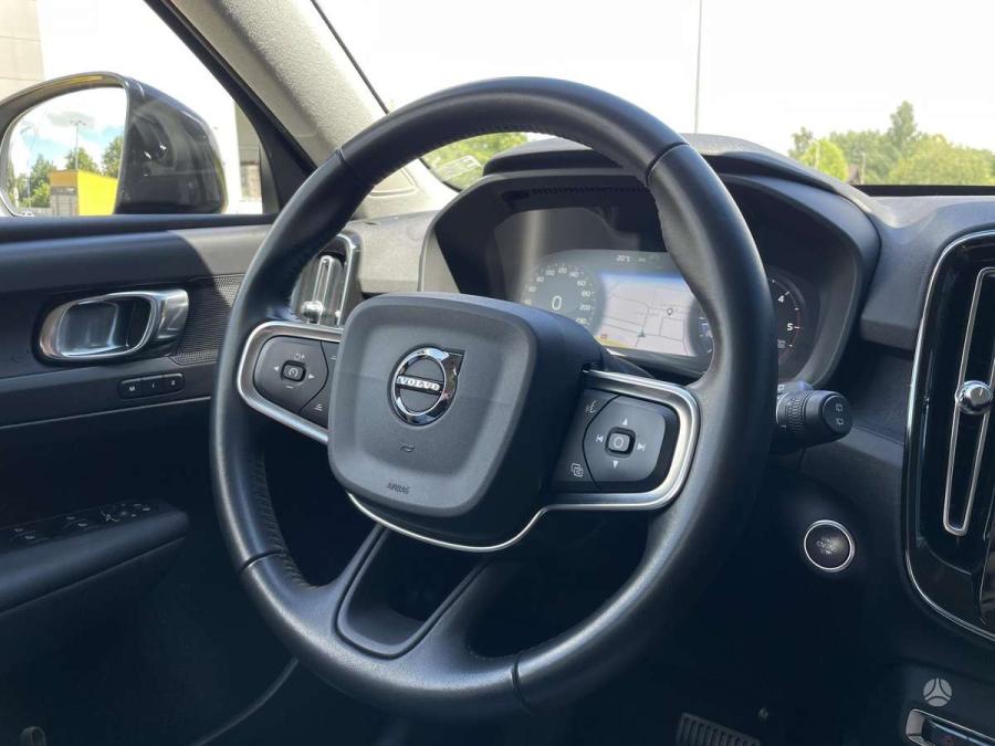 Черный Вольво XC40 2019 в Радвилишкис, объемом двигателя 1.97 л и пробегом 229 тыс. км за 17200 €, фото 20 на AUTOMOTO.COM.LV