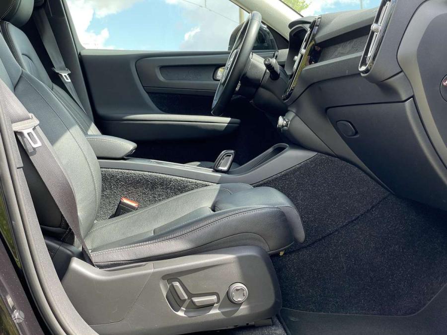 Черный Вольво XC40 2019 в Радвилишкис, объемом двигателя 1.97 л и пробегом 229 тыс. км за 17200 €, фото 22 на AUTOMOTO.COM.LV