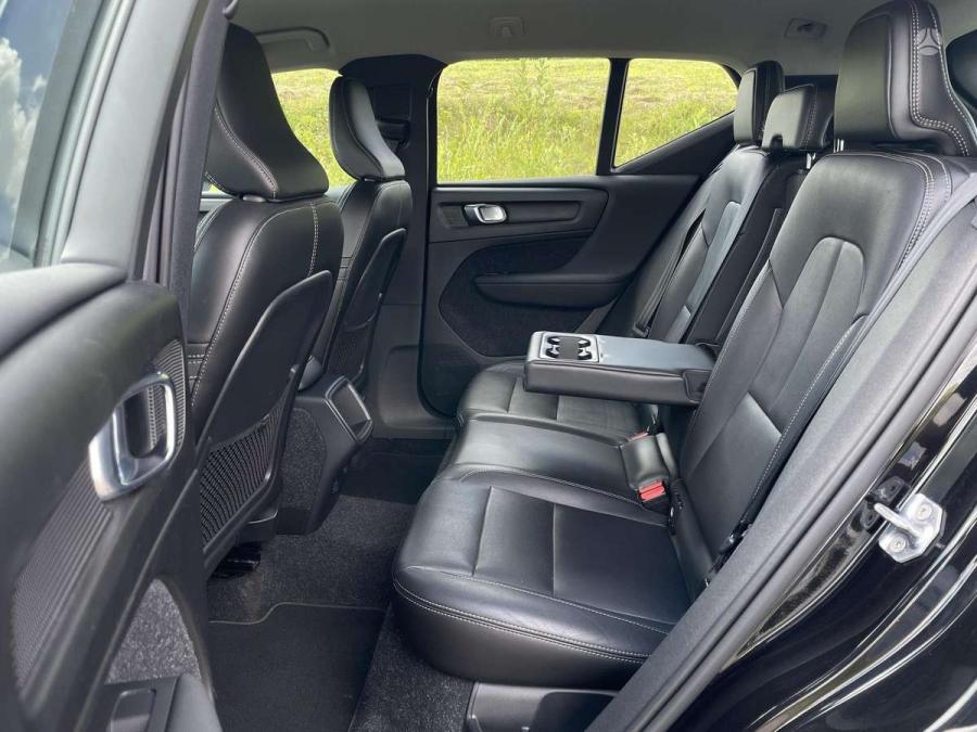 Черный Вольво XC40 2019 в Радвилишкис, объемом двигателя 1.97 л и пробегом 229 тыс. км за 17200 €, фото 25 на AUTOMOTO.COM.LV