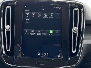 Черный Вольво XC40 2019 в Радвилишкис, объемом двигателя 1.97 л и пробегом 229 тыс. км за 17200 €, фото 44 на AUTOMOTO.COM.LV