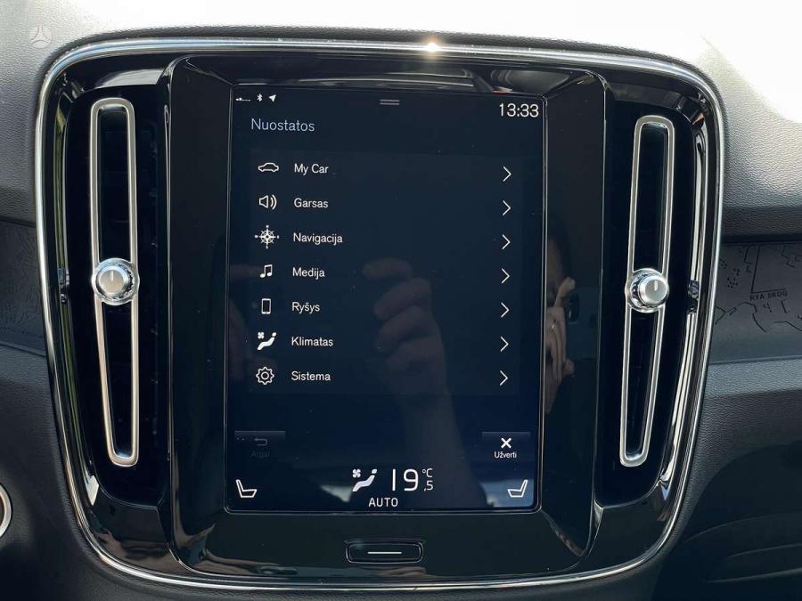 Черный Вольво XC40 2019 в Радвилишкис, объемом двигателя 1.97 л и пробегом 229 тыс. км за 17200 €, фото 45 на AUTOMOTO.COM.LV