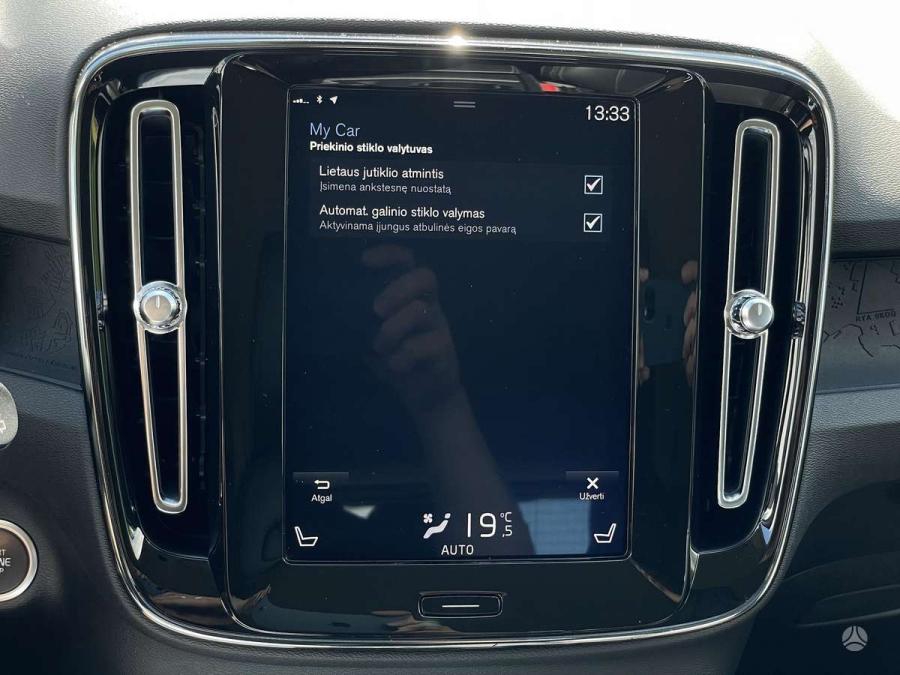 Черный Вольво XC40 2019 в Радвилишкис, объемом двигателя 1.97 л и пробегом 229 тыс. км за 17200 €, фото 47 на AUTOMOTO.COM.LV