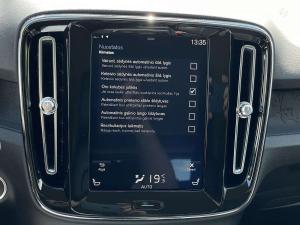Черный Вольво XC40 2019 в Радвилишкис, объемом двигателя 1.97 л и пробегом 229 тыс. км за 17200 €, фото 49 на AUTOMOTO.COM.LV