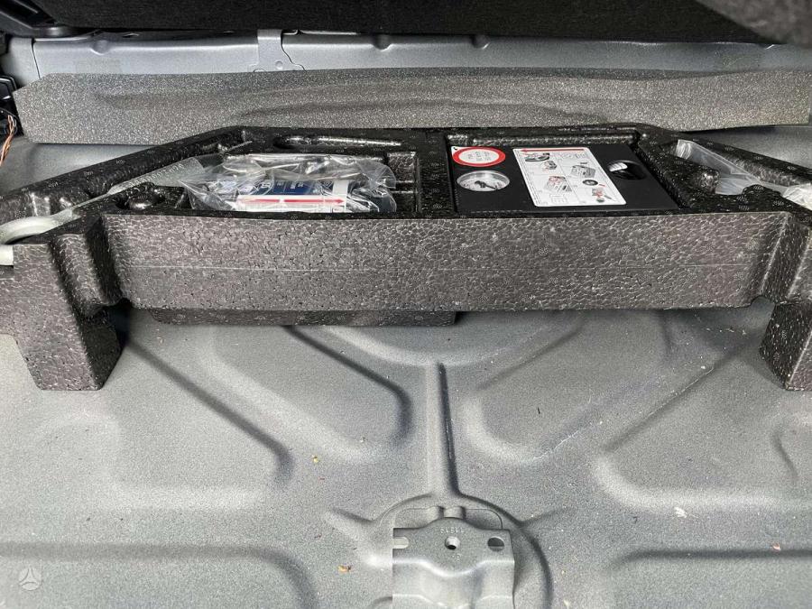 Черный Вольво XC40 2019 в Радвилишкис, объемом двигателя 1.97 л и пробегом 229 тыс. км за 17200 €, фото 53 на AUTOMOTO.COM.LV