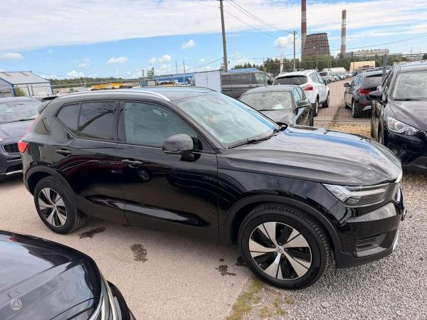 Черный Вольво XC40 2019 в Каунас, объемом двигателя 1.48 л и пробегом 100 тыс. км за 16999 €, фото 1 на AUTOMOTO.COM.LV