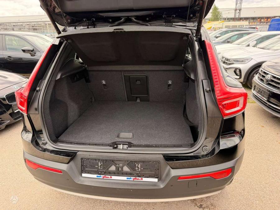 Черный Вольво XC40 2019 в Каунас, объемом двигателя 1.48 л и пробегом 100 тыс. км за 16999 €, фото 9 на AUTOMOTO.COM.LV