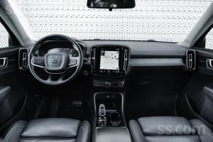 Melns Volvo XC40 2019 Rīga, ar dzinēja tilpumu 2.00 L un nobraukumu 125 tūkst. km par 20000 €, foto 7 vietnē AUTOMOTO.COM.LV
