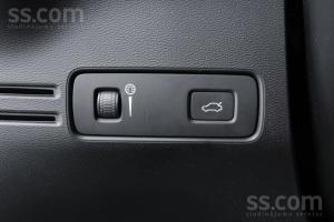 Melns Volvo XC40 2019 Rīga, ar dzinēja tilpumu 2.00 L un nobraukumu 125 tūkst. km par 20000 €, foto 12 vietnē AUTOMOTO.COM.LV
