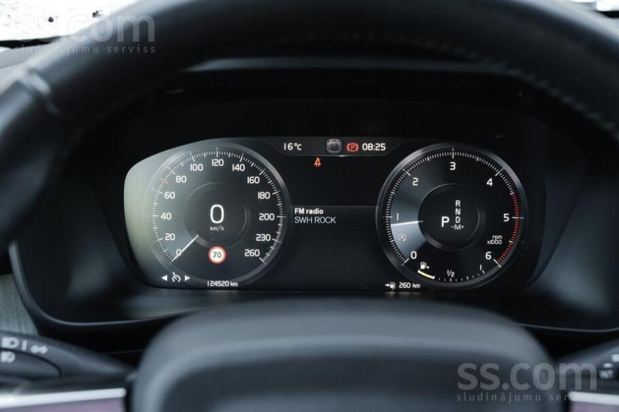 Melns Volvo XC40 2019 Rīga, ar dzinēja tilpumu 2.00 L un nobraukumu 125 tūkst. km par 20000 €, foto 13 vietnē AUTOMOTO.COM.LV