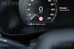 Melns Volvo XC40 2019 Rīga, ar dzinēja tilpumu 2.00 L un nobraukumu 125 tūkst. km par 20000 €, foto 14 vietnē AUTOMOTO.COM.LV